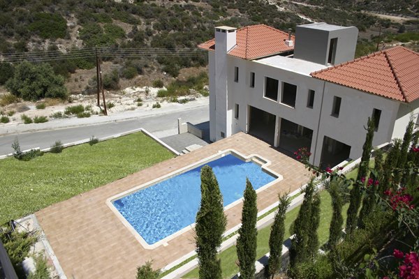 ΚΑΤΟΙΚΙΑ ΣΤΟΝ ΑΓΙΟ ΤΥΧΩΝΑ Λεμεσός : Andreas Efthimiou Real Estates